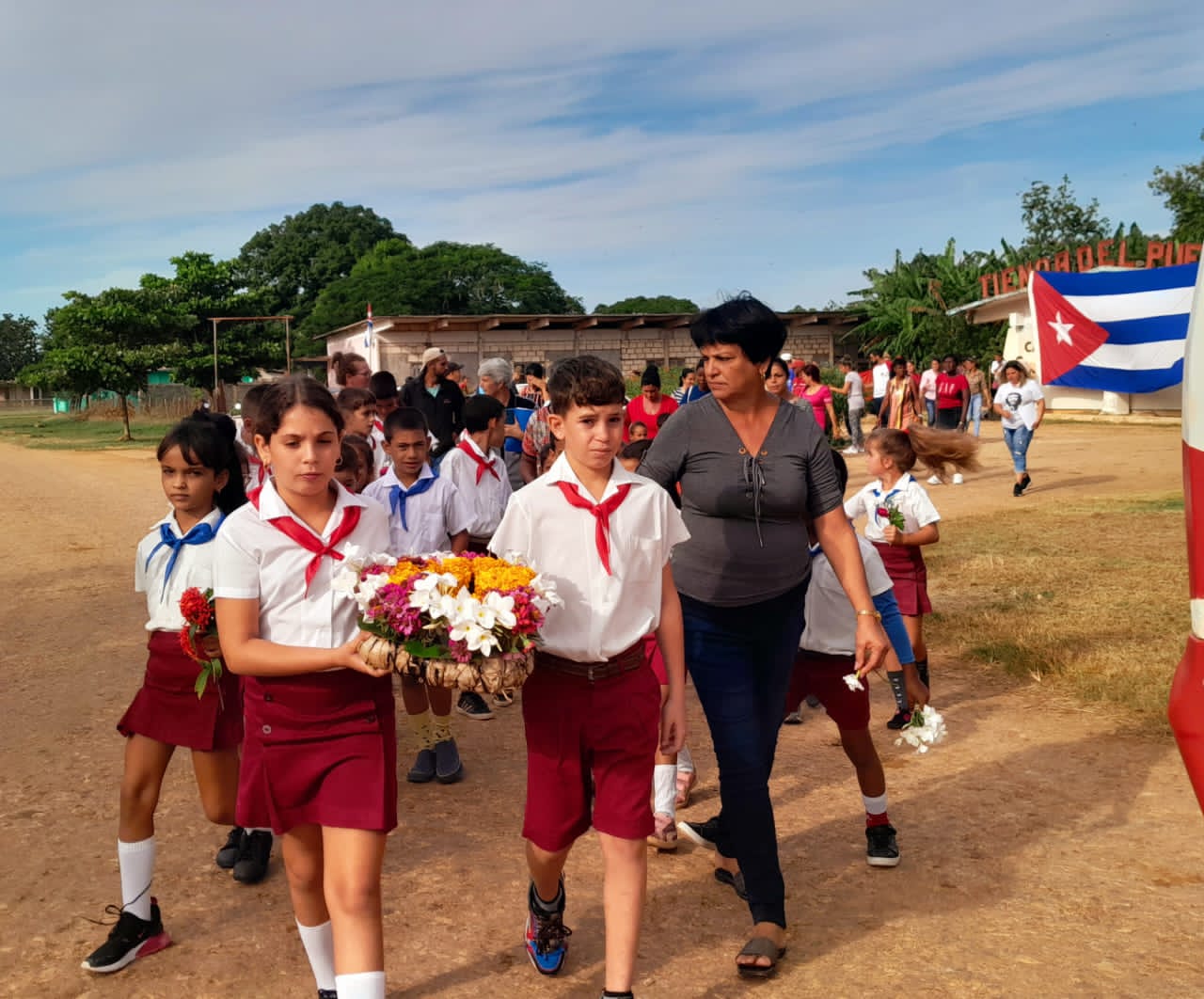 Tribute to hero Camilo Cienfuegos in Pedro Betancourt (+photos).